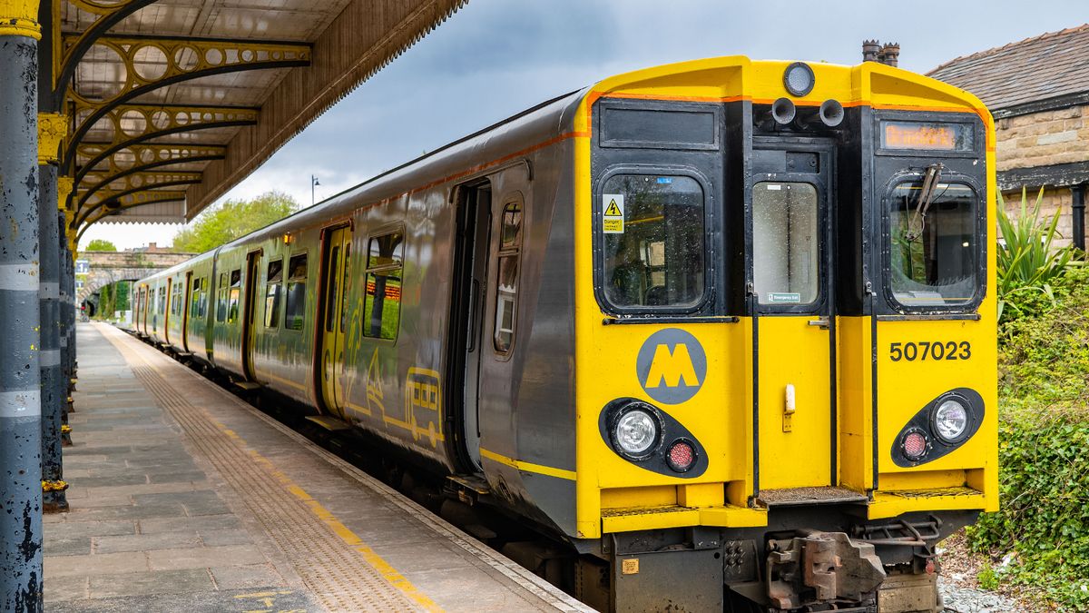 Merseyrail to Run Limited Hourly Service During Strike Action ...