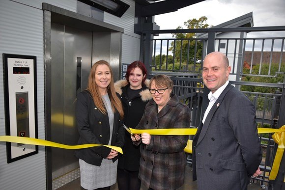 Hunts Cross station latest to go step-free as new lift officially opens ...